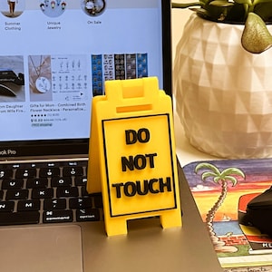 DO NOT TOUCH - Mini Floor Sign - Custom Colors - 3D Printed - Etsy Canada
