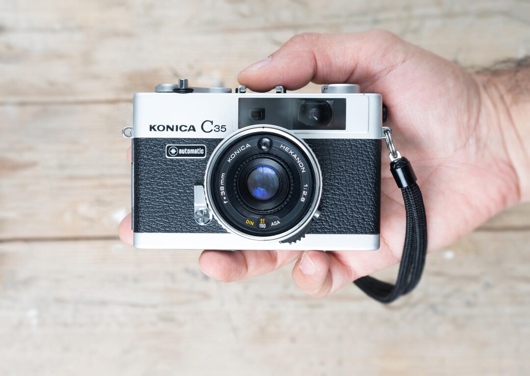 KONICA C35 Automatic / 38mm F/2.8 Hexanon Lens / Silver 35mm Range ...