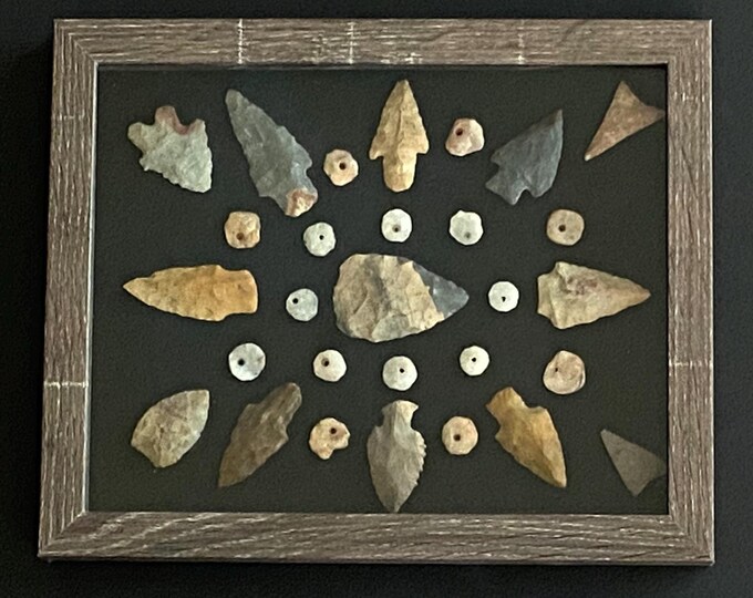 10 X 8 X 1-1/8 Shadow Box Display Case With 29 Authentic Native ...