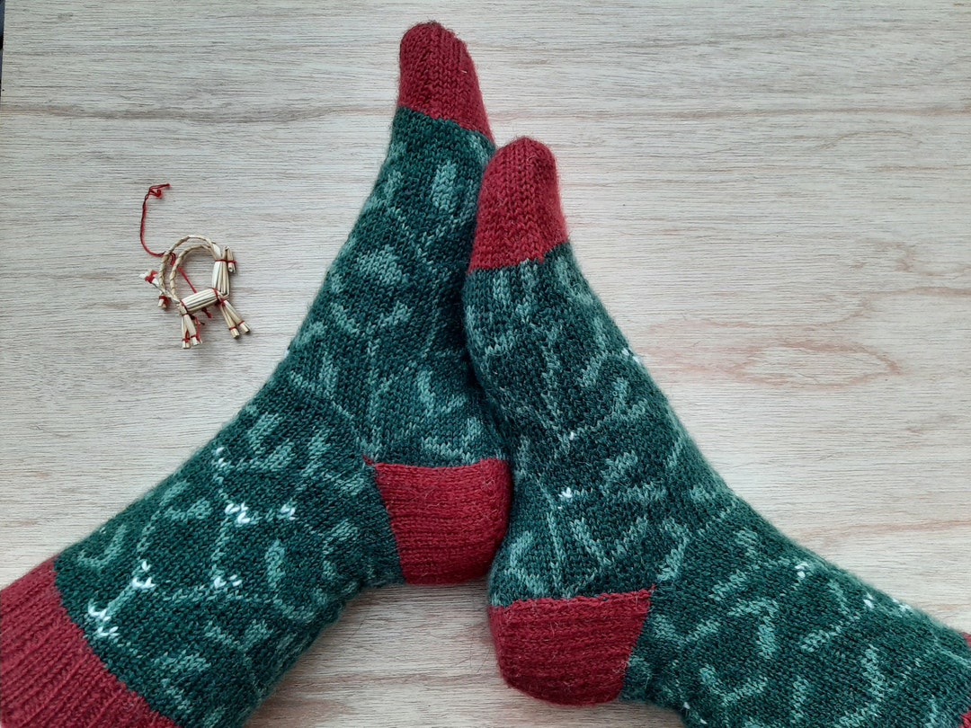 KNITTING PATTERN mistletoe and Wine Socks Sockpattern for Knitted ...