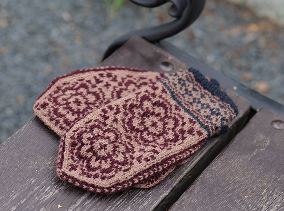 KNITTING PATTERN *vaarsol Mittens* Pattern for Norwegian Knitted Mittens - Etsy