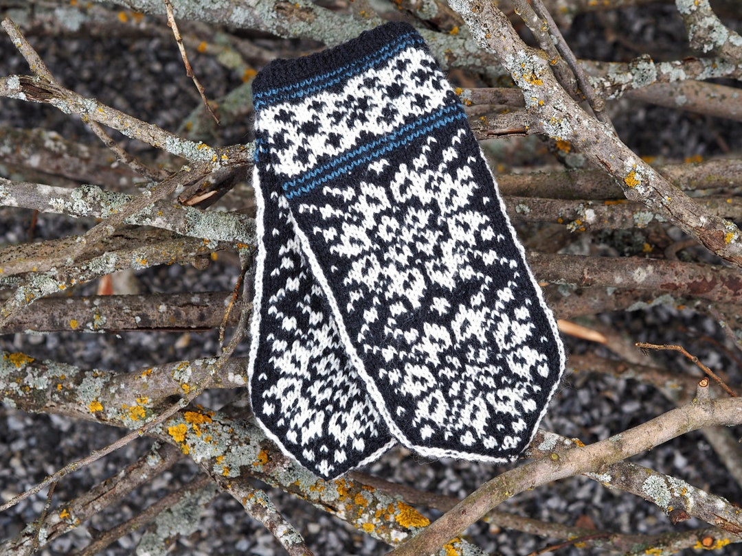Vega Mittens Knitting Pattern: Norwegian Design (PDF Pattern) - Etsy
