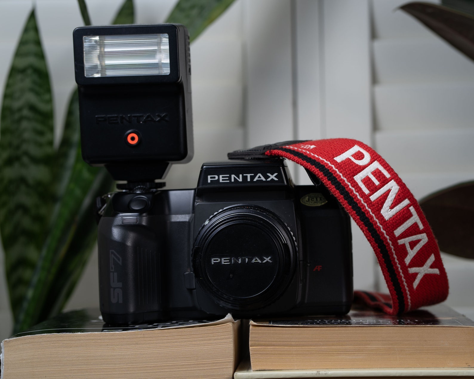 35MM Film Camera Pentax SF7 + SMC Pentax-m 1.7 + Pentax AF 200S Flash ...