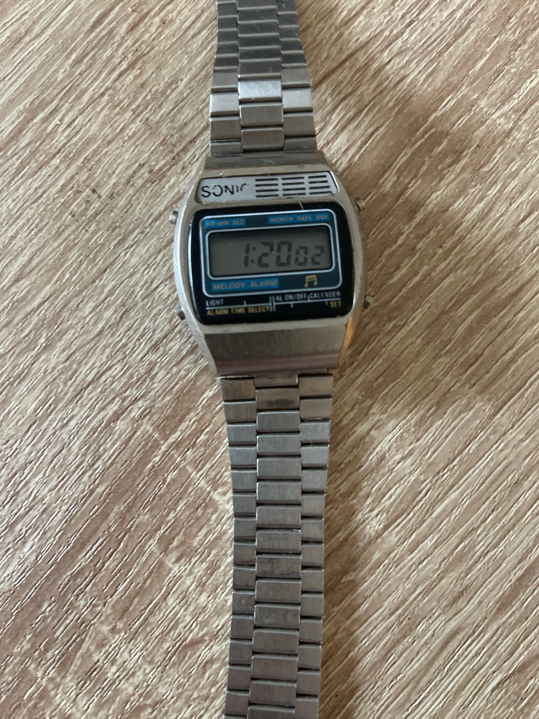 Sonic Watch - Etsy