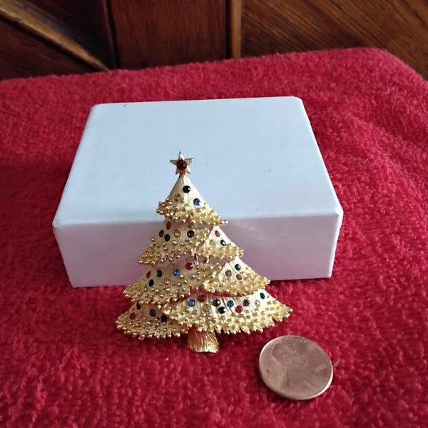 Christmas Tree Brooch - Etsy