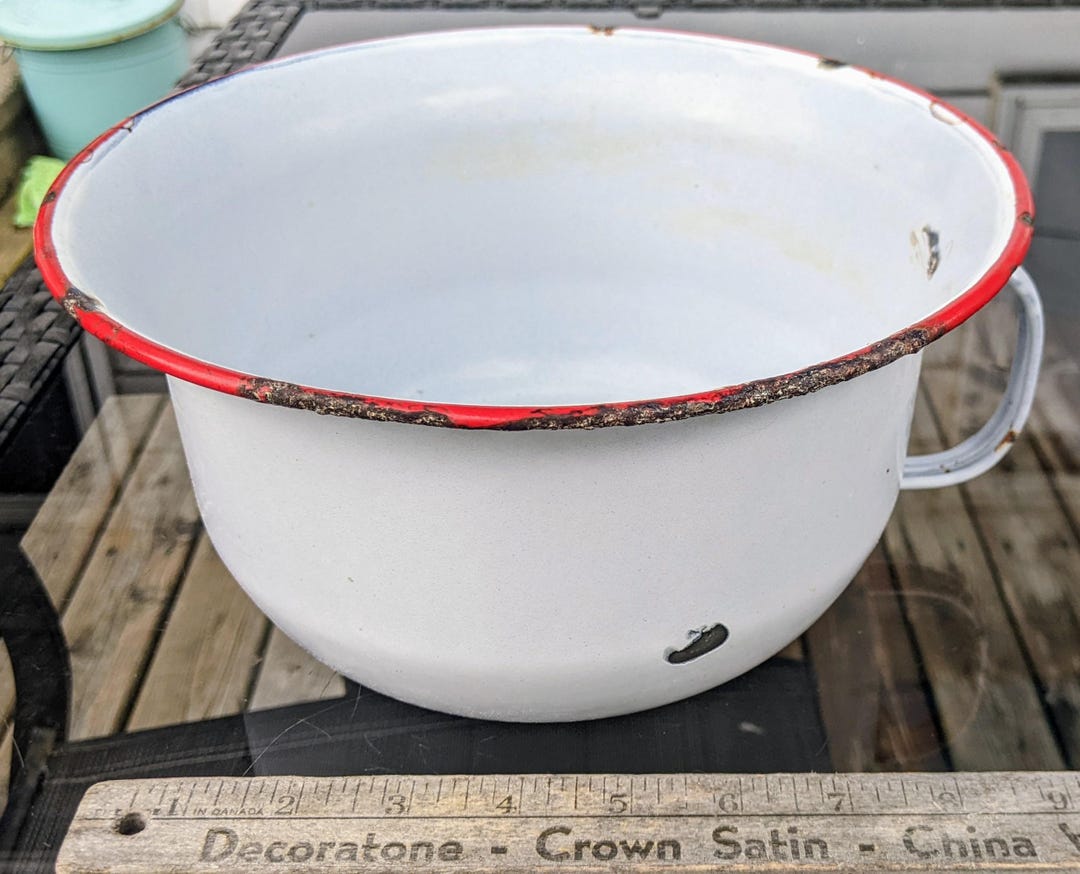 Vintage 10 Inch Enamel Enamelware White Chamber Pot With Red Rim - Etsy