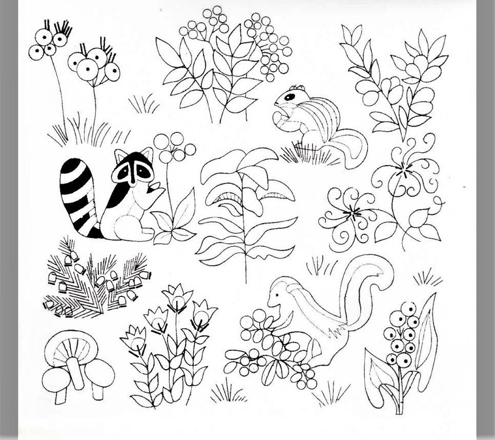 Vintage Crewel Embroidery Pattern Woodland Animals Berries Flower ...