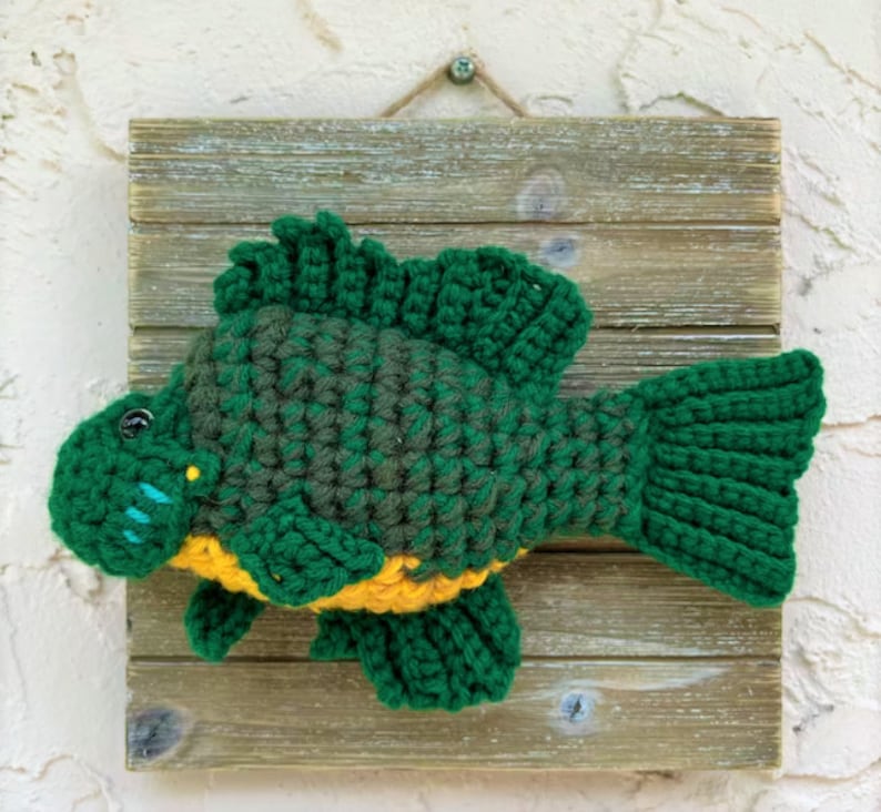 Vintage Crochet Pattern 9" Bass Fish Taxidermy Mounted Fish Trophy PDF ...