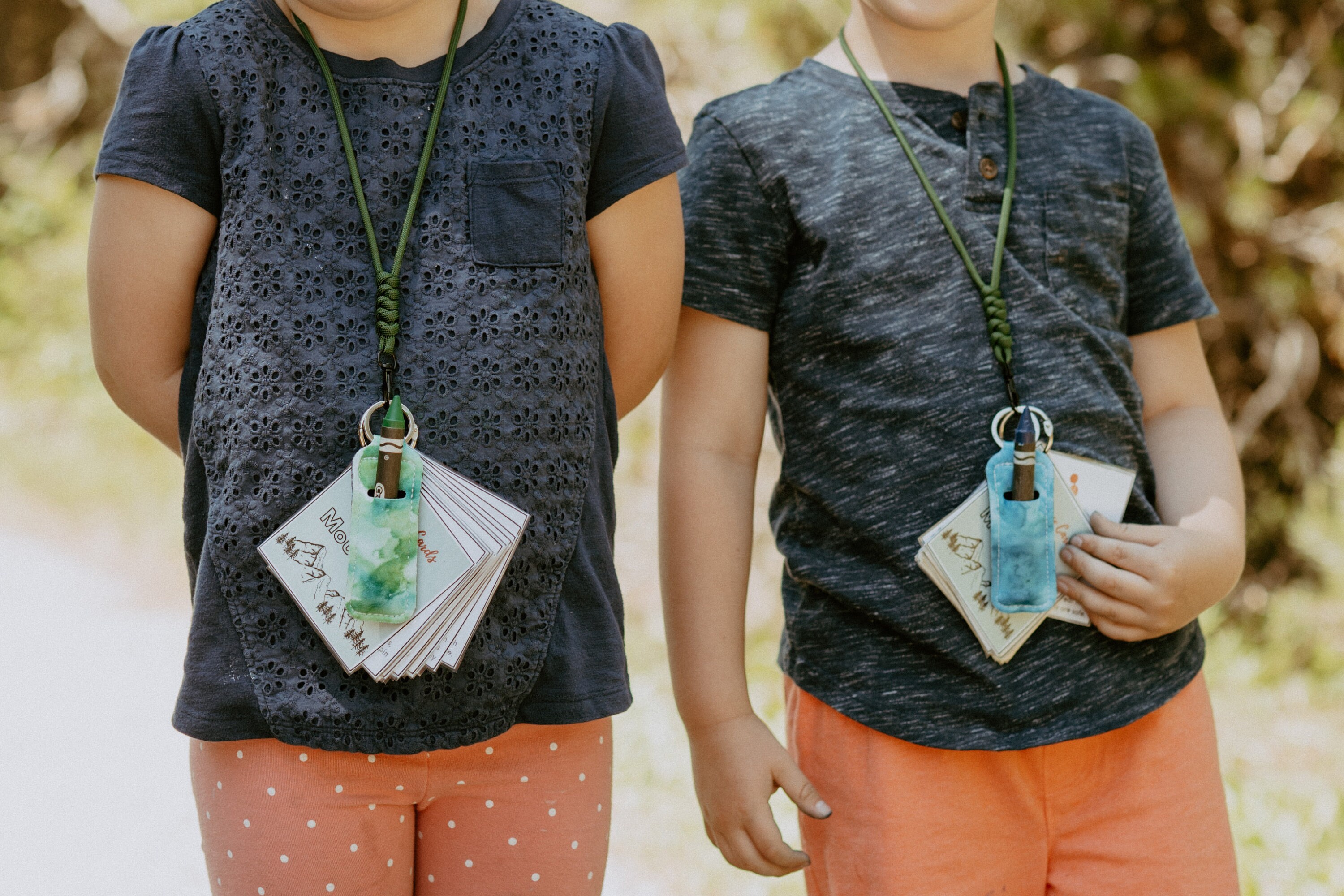 Plants- Discovery Cards/ A Scavenger Hunt Activity for Kids to ...