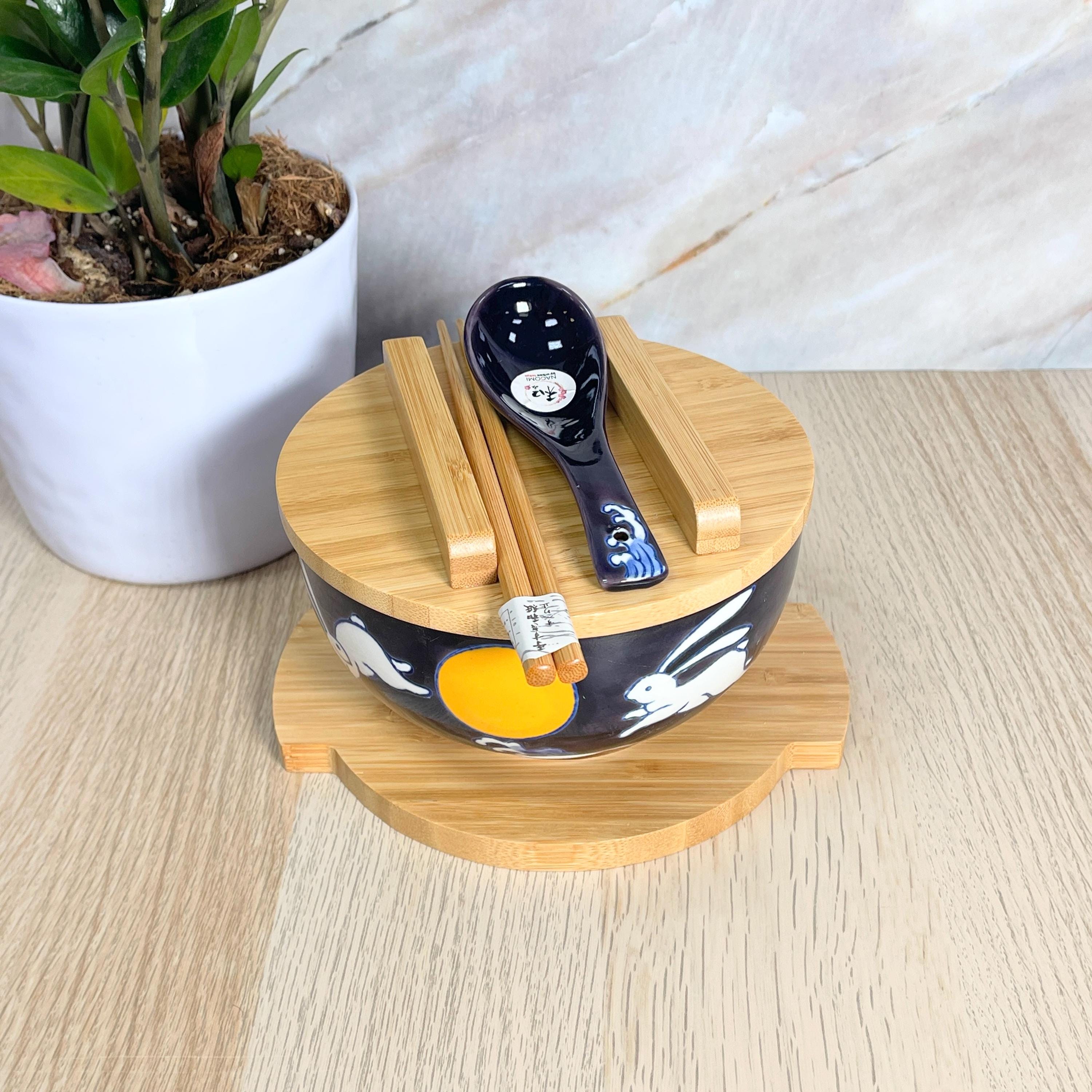 Japanese Ceramic Ramen Bowl Set: Moon Rabbit Design, Bamboo Lid - Etsy