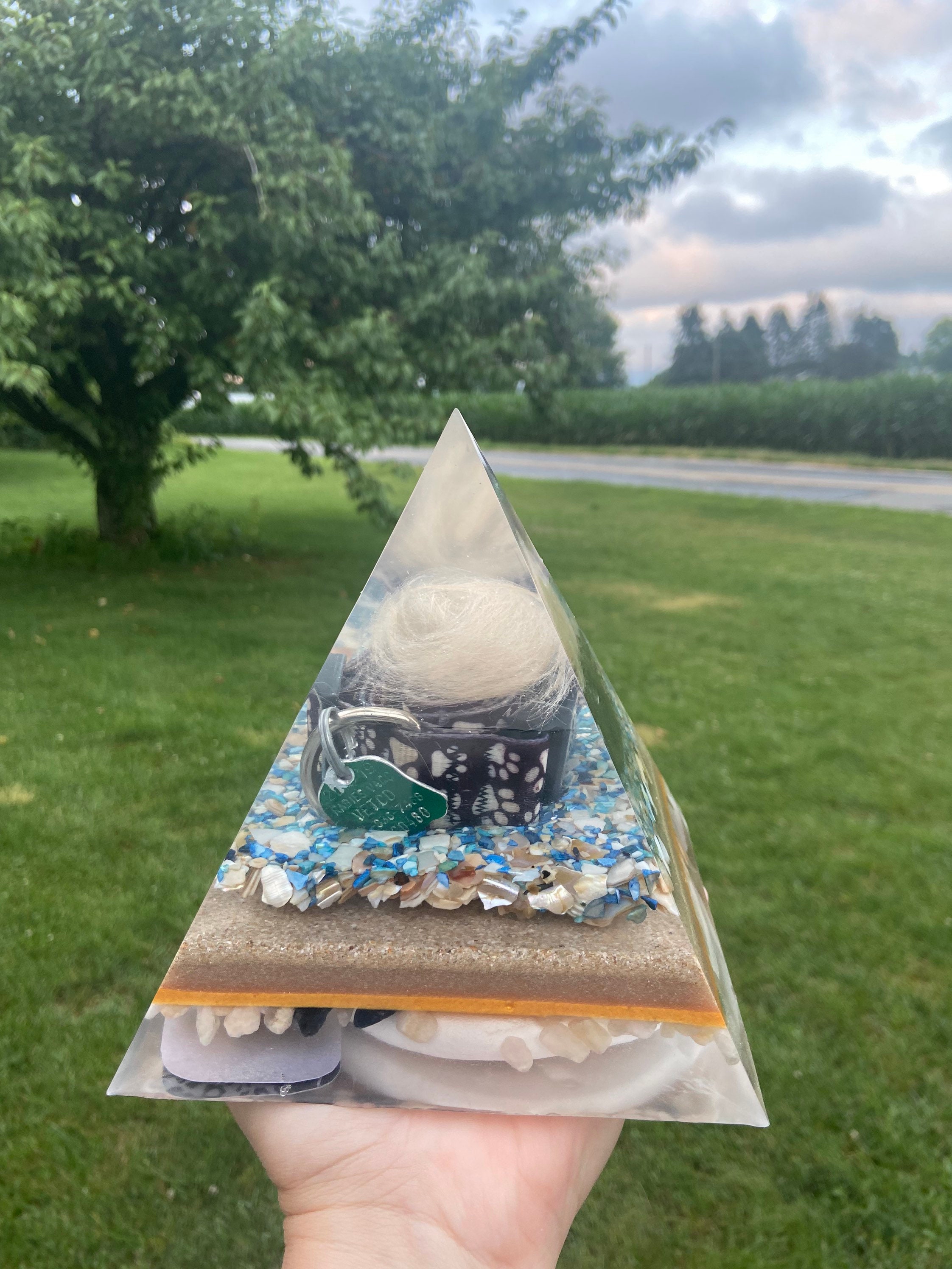 Pet Memorial Pyramid, Large, Resin Memorial, Dog/cat Ashes - Etsy
