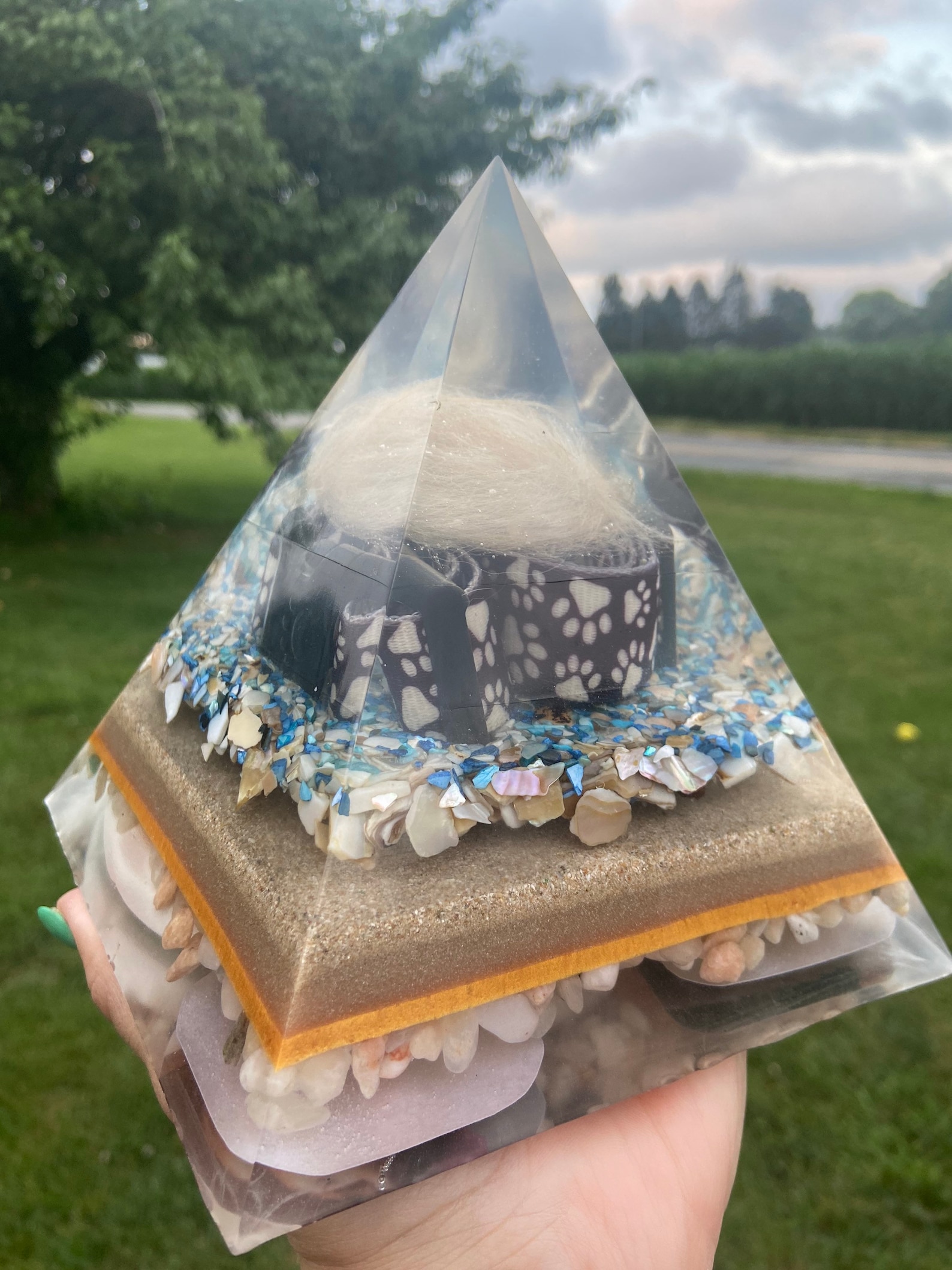 Pet Memorial Pyramid, Large, Resin Memorial, Dog/cat Ashes - Etsy