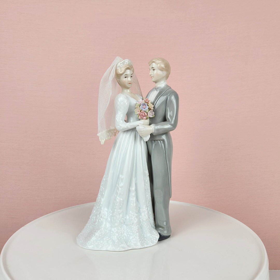 Ceramic Bride & Groom Statue, Vintage 1999 Wedding Couple W Antique ...