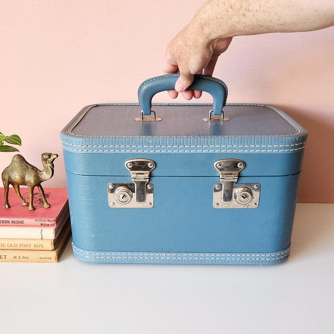 Vintage Sky Blue 1960's Train Case, Vinyl - Etsy