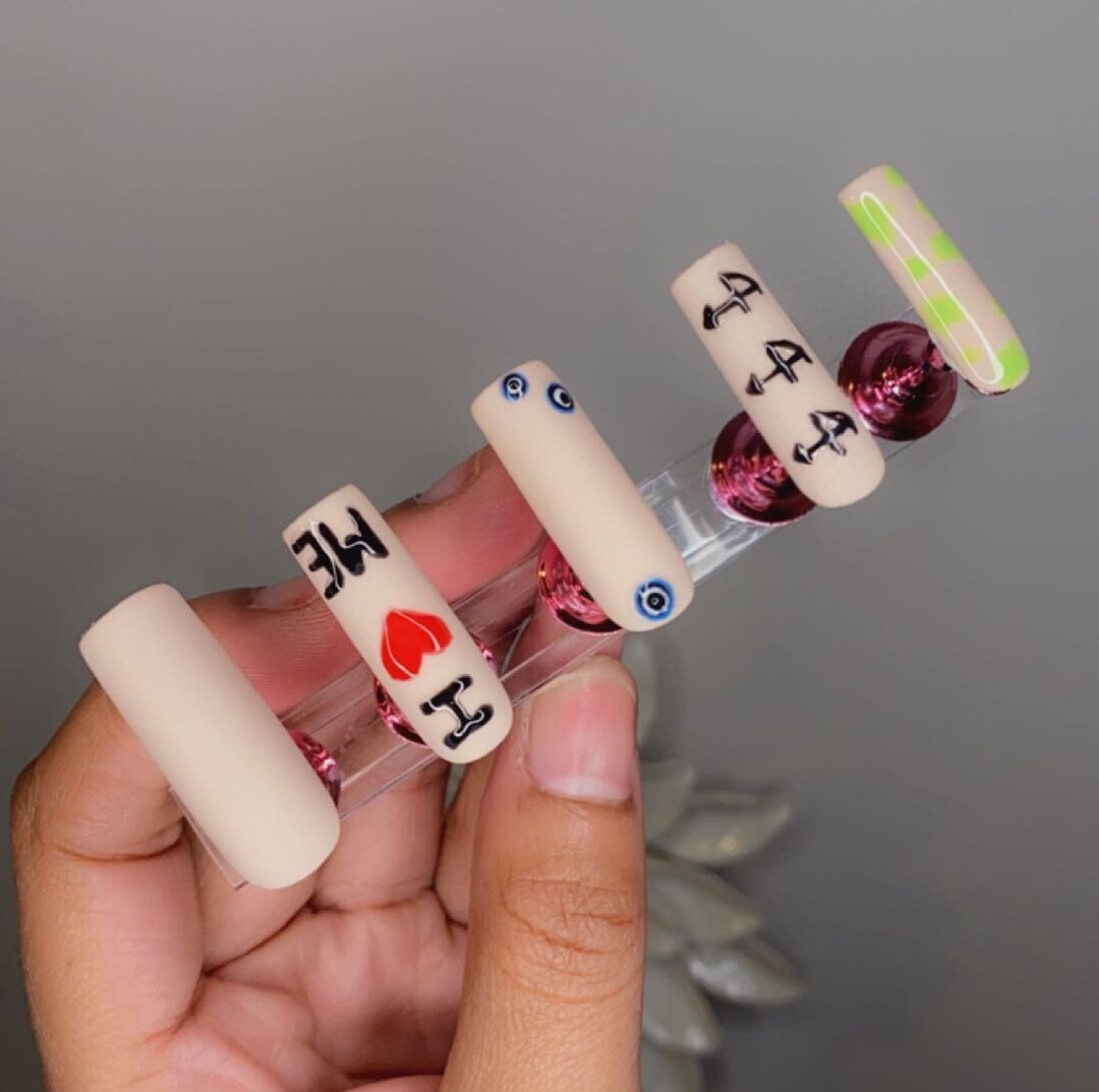 Nude Matte Graphic Set - Etsy