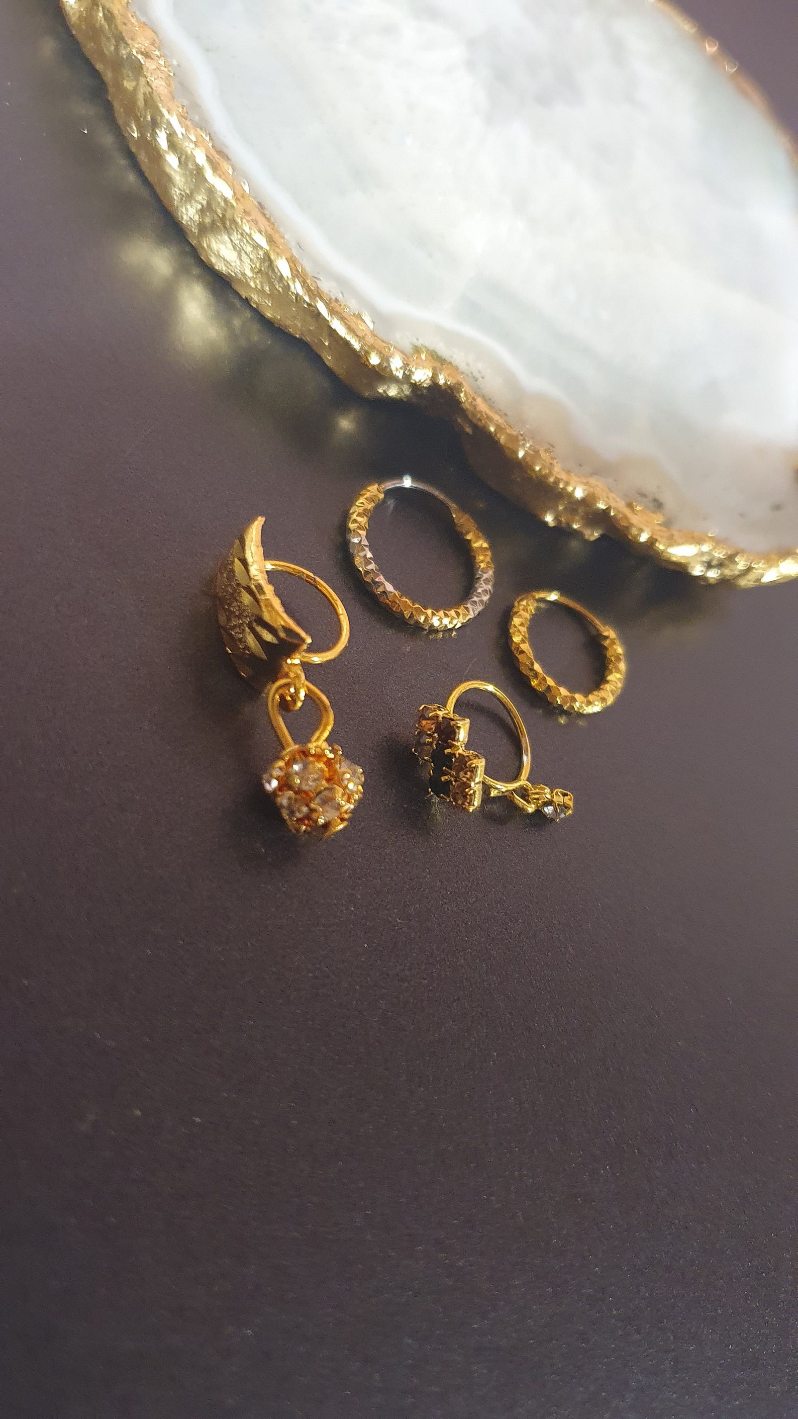 Enchanting Indian Gold Nose Ring Set, Indian Gold Nose Ring Set ...