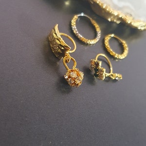 Enchanting Indian Gold Nose Ring Set, Indian Gold Nose Ring Set ...