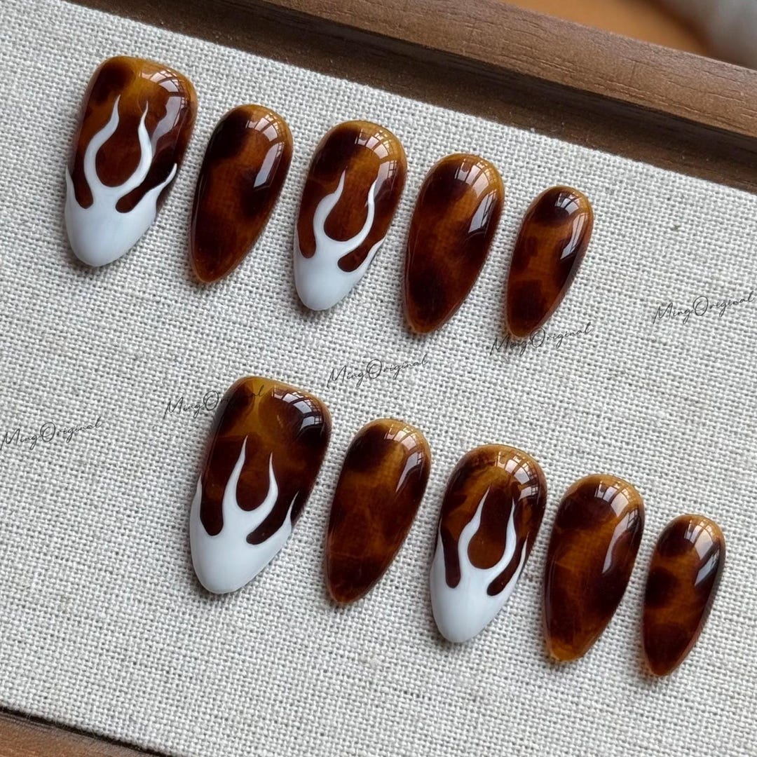 Classic Tortoise Shell With White Flame Amber Water Blooming Press on ...