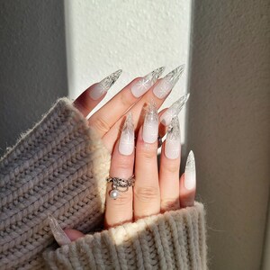 White Christmas Icey Tip Press on Nails, Snowflake Crystal Broken Glass ...