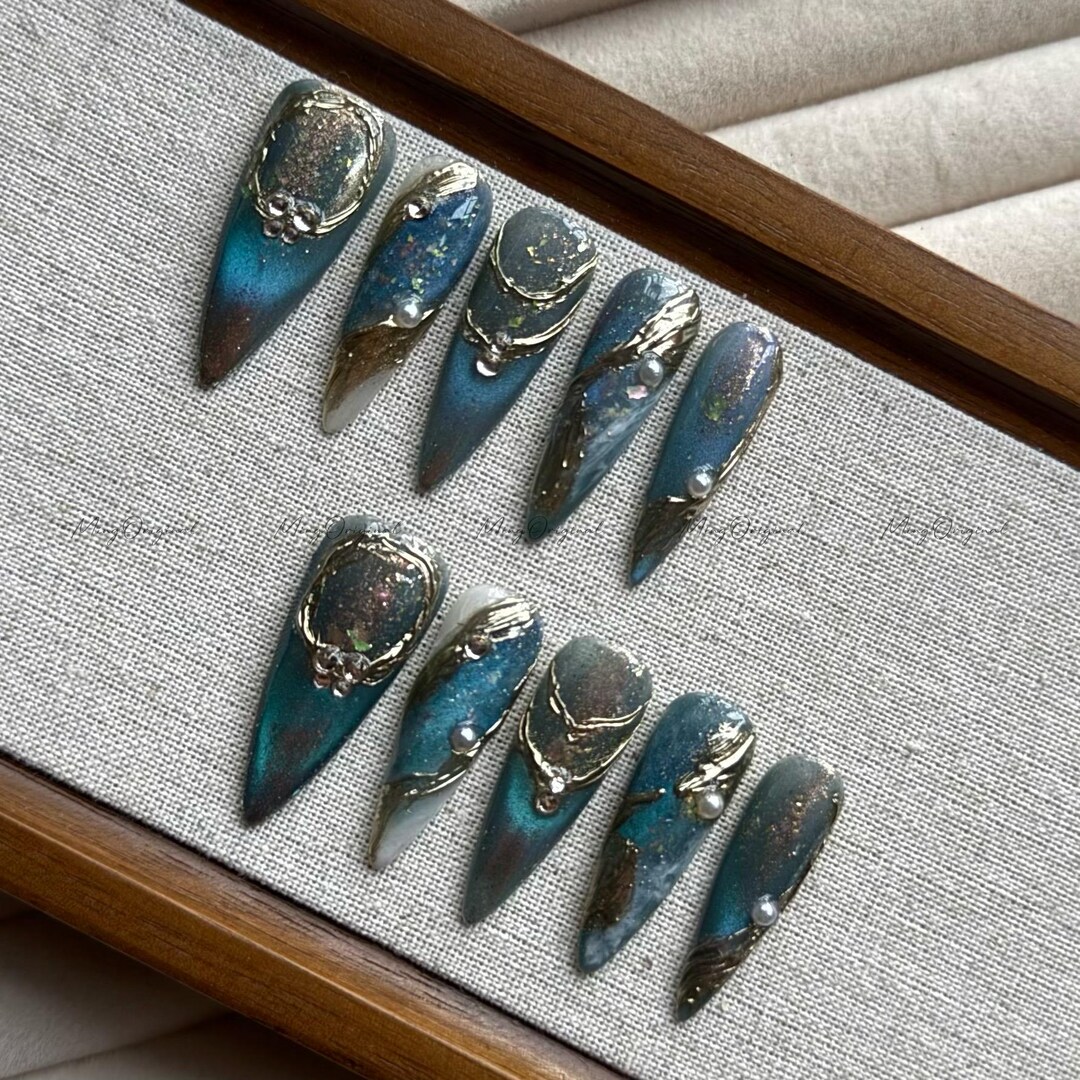 Midnight Tide Cat Eye Color Shifting Mystery Galaxy Press on Nails ...