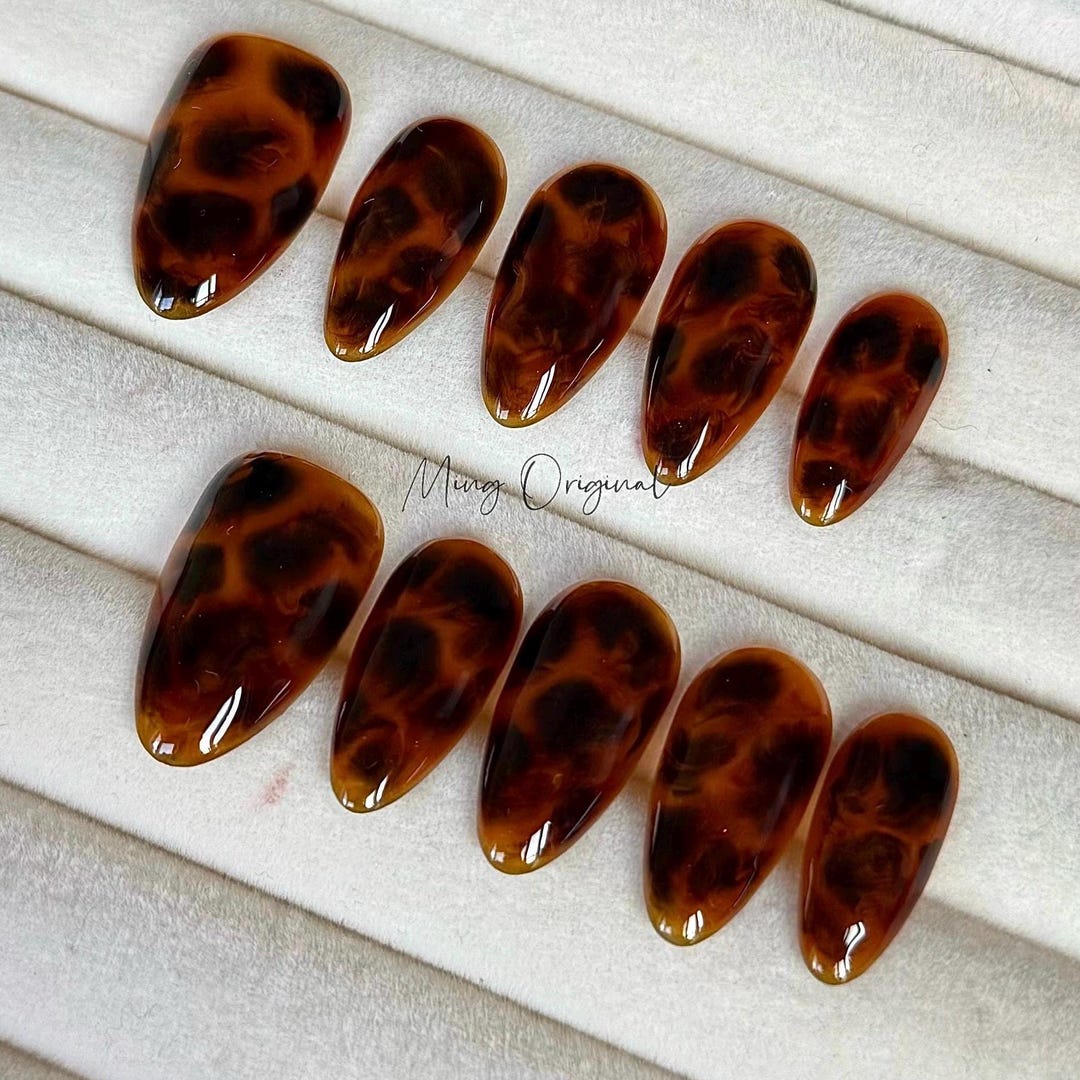 Classic Tortoise Shell Amber Water Blooming Press on Nails, Jelly Hand ...