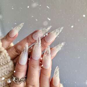 White Christmas Icey Tip Press on Nails, Snowflake Crystal Broken Glass ...