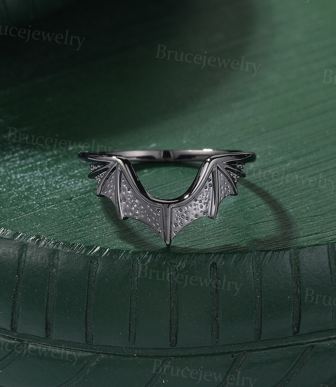 Gothic Curved Wedding Band Vintage Black Gold Wedding Band Unique Bat ...