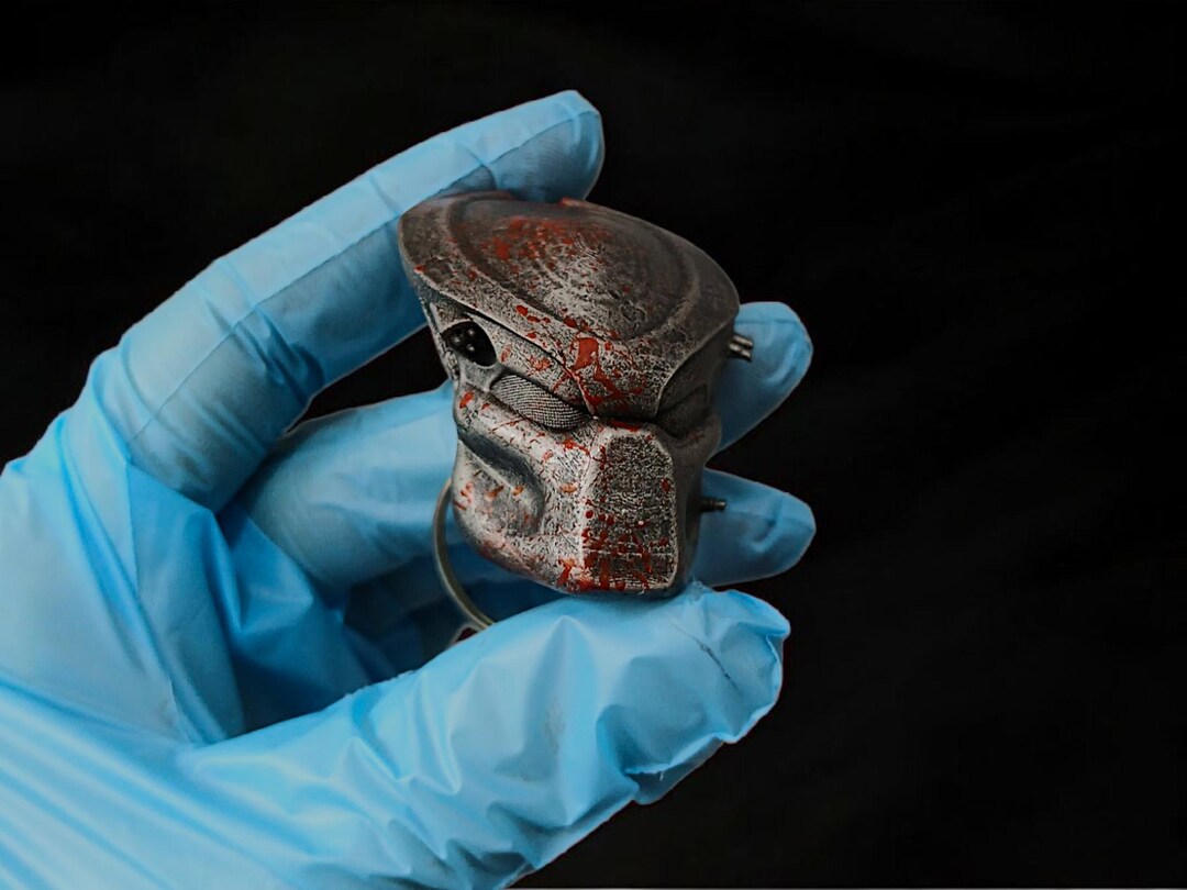 Predator Keychain – Predator 3d Figure - Movie Themed Collectible ...