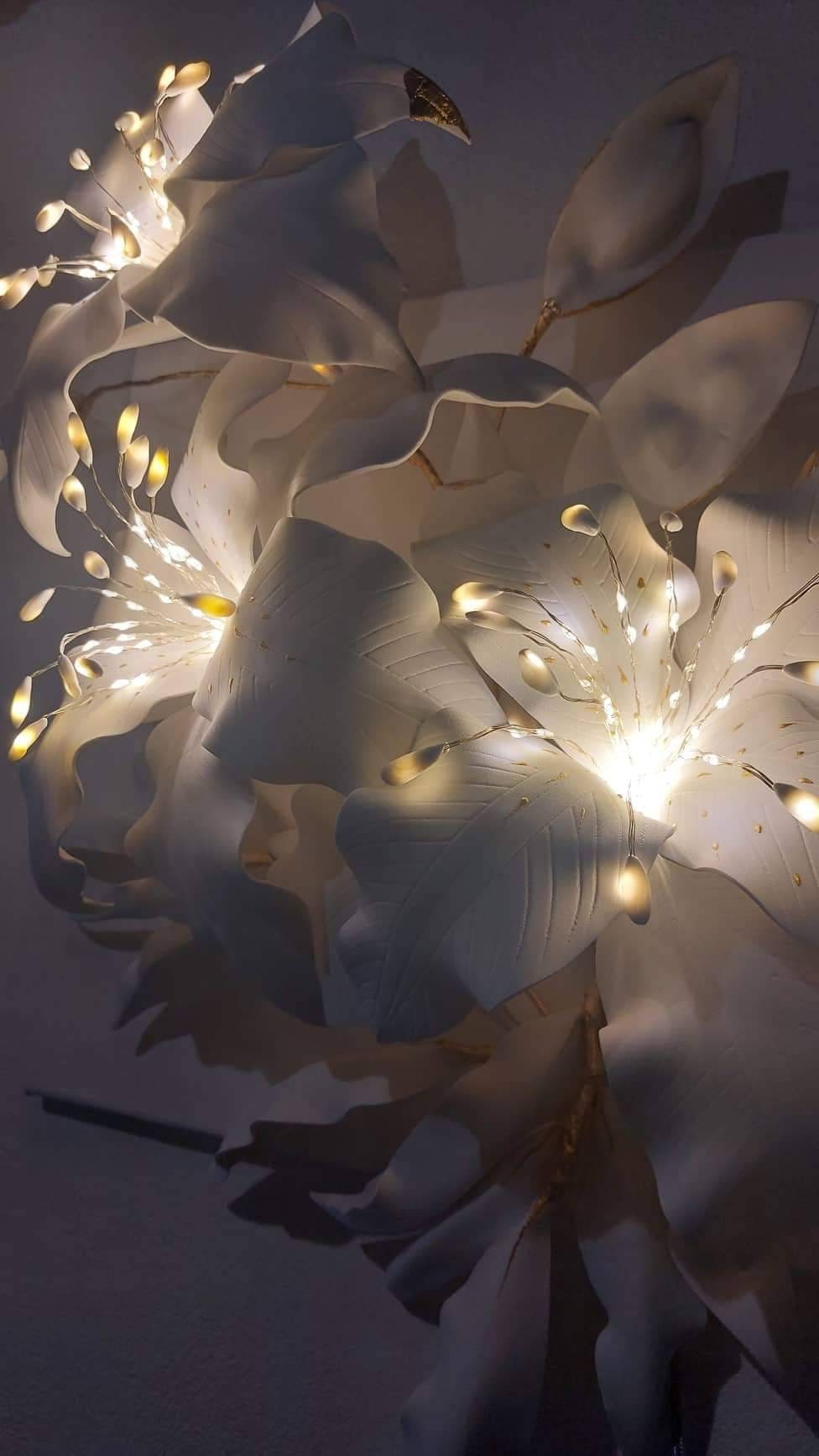 Big Flower Lamp White Lilies Wall Light Bedside Lilies Night Light ...