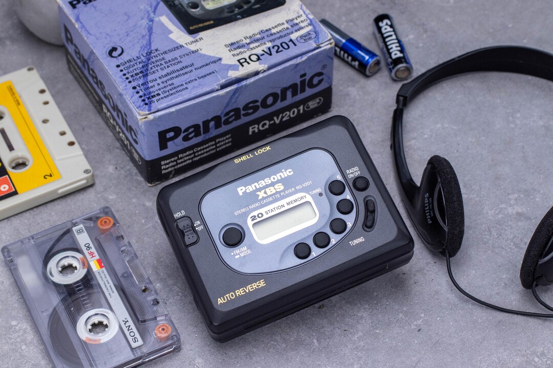 Panasonic RQ-V201 Walkman Portable Cassette Player With AM/FM Radio ...