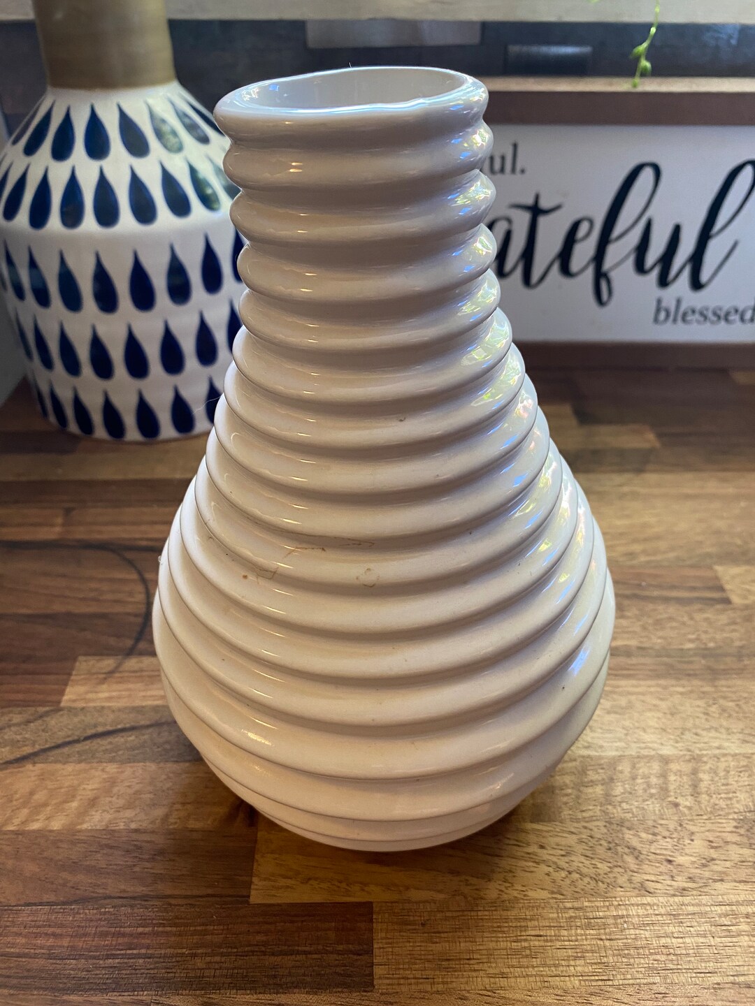 White Beehive Vase - Etsy