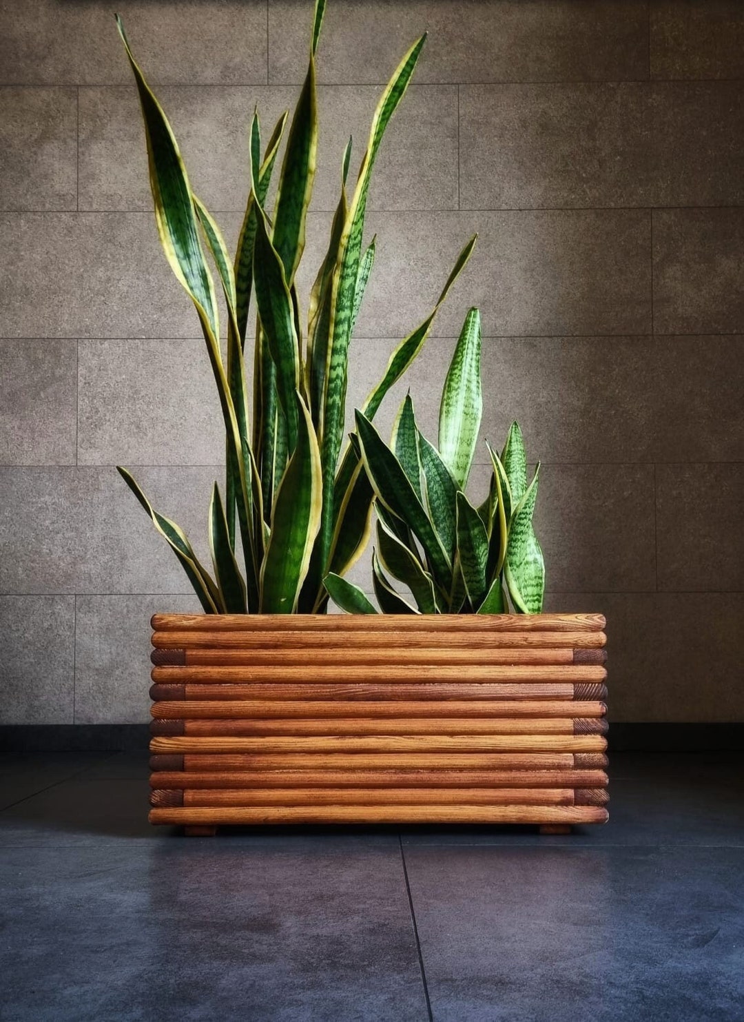 Wooden Pot for Outdoor, Natural Flower Display, Outdoor Planter in ...