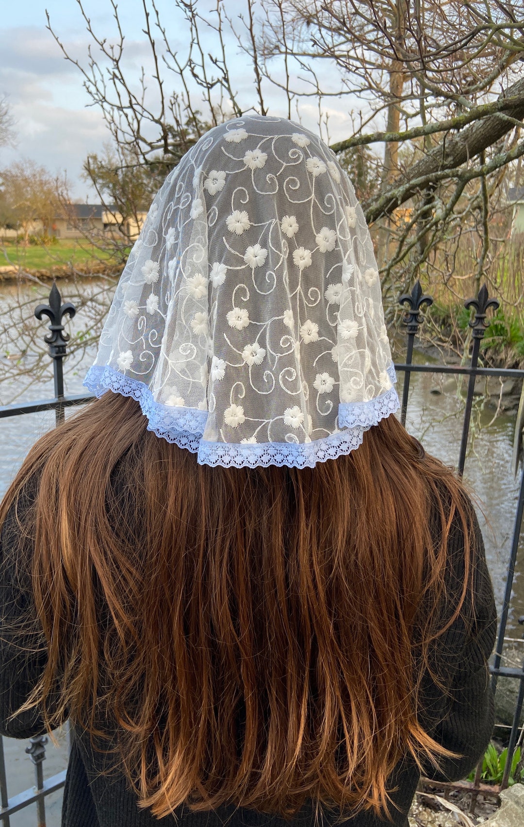 White Daisy Veil With Blue Marian Trim - Etsy