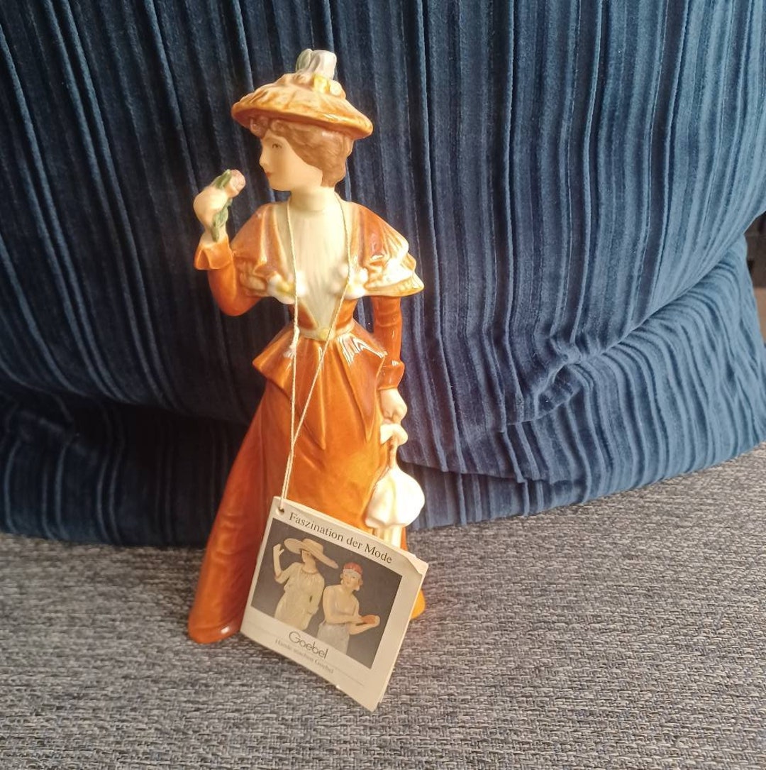 Vintage Goebel Lady Porcelain Figurine "the Visitor 1894" With Tag - Etsy