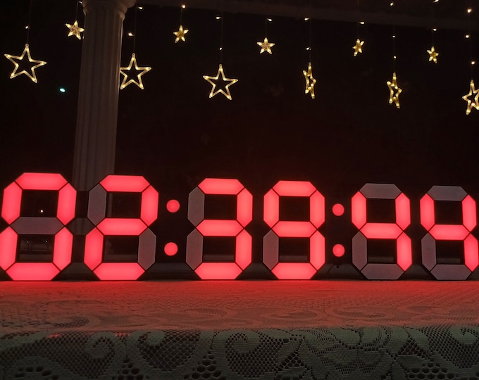 Vintage Spartus Electronic Digital Alarm Clock, Large Red LCD Display ...