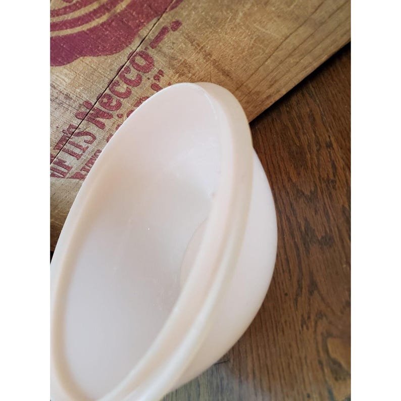 Vtg 1954 Tupperware Tupper Seal Wonderlier Bowl 236-2 Made in the USA ...