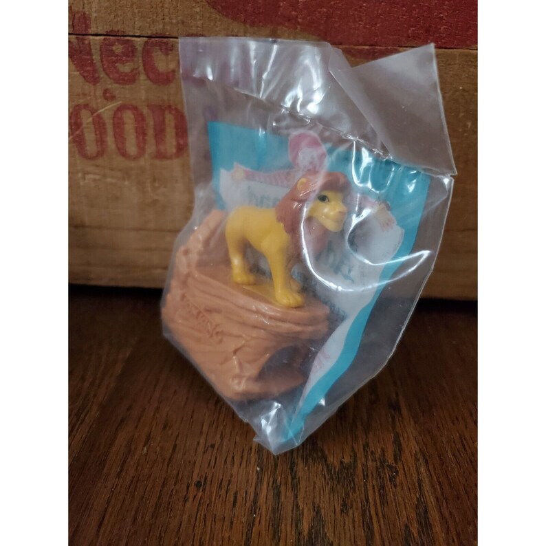 NEW Mcdonald’s Happy Meal Disneyland Adventures Simba Celebration Toy ...
