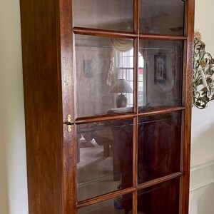 Davis Cabinet Company, Vintage Curio, Brown Walnut China Cabinet - Etsy