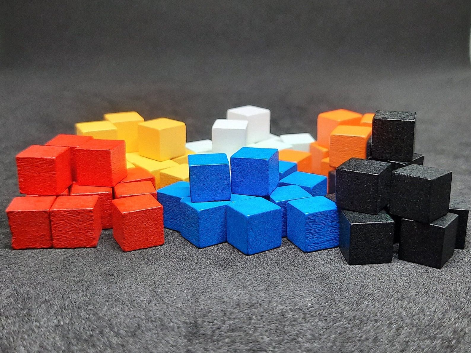 Set of 8mm Wooden Cubes, 6 Different Colors, Tokens for Board Game (set ...