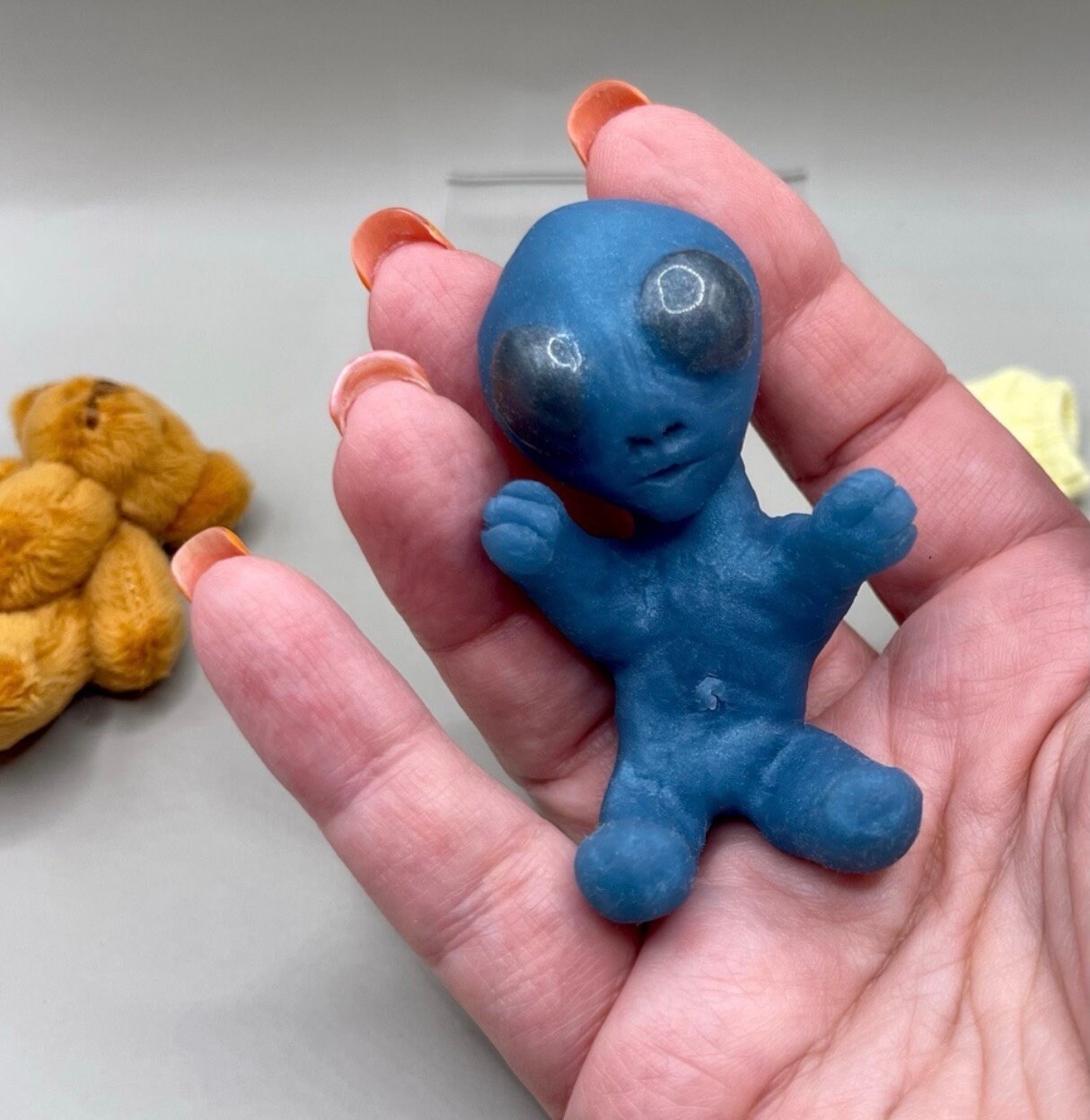 Mini Silicone Alien mario - Etsy