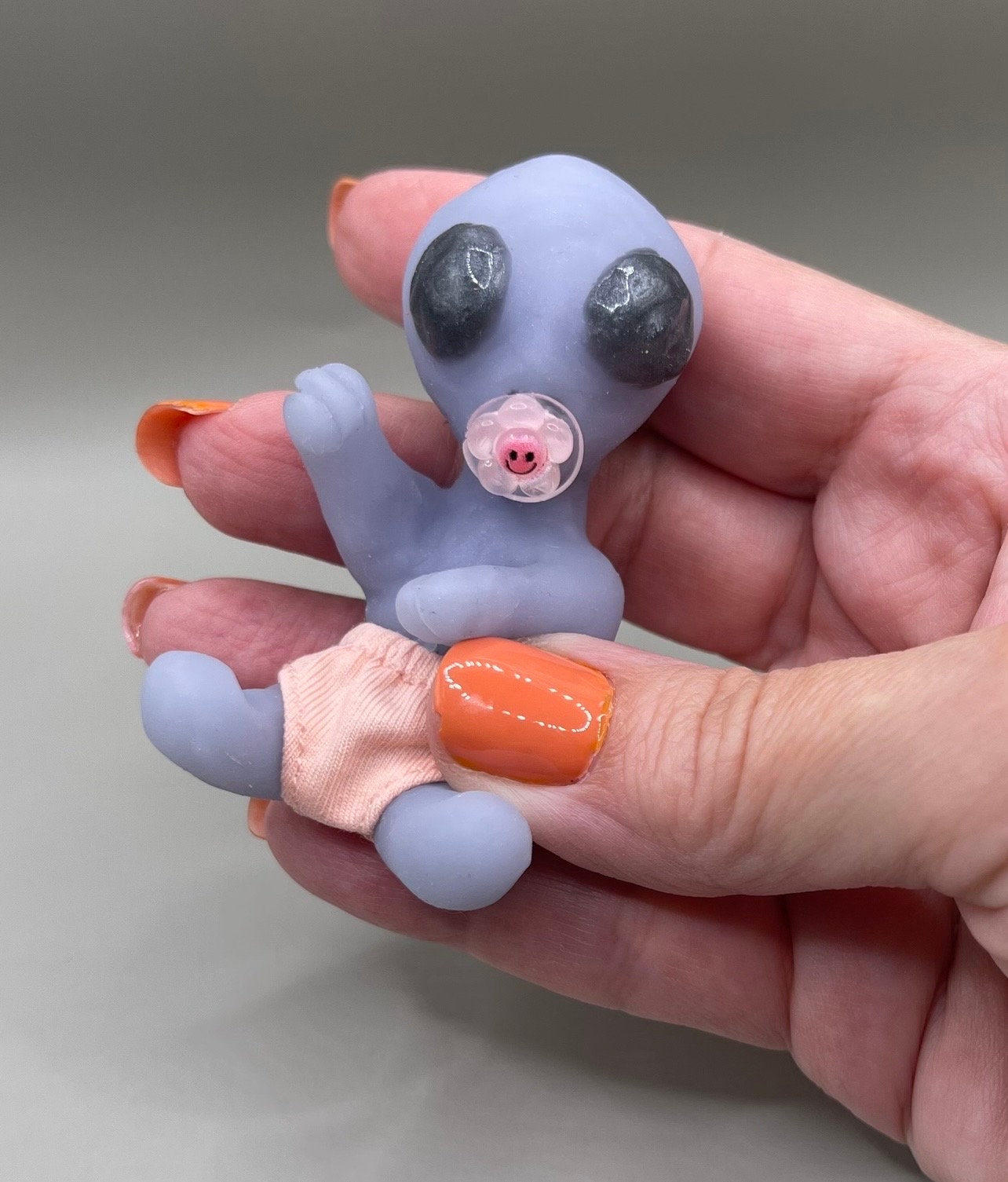 Silicone Alien missy Elliott - Etsy