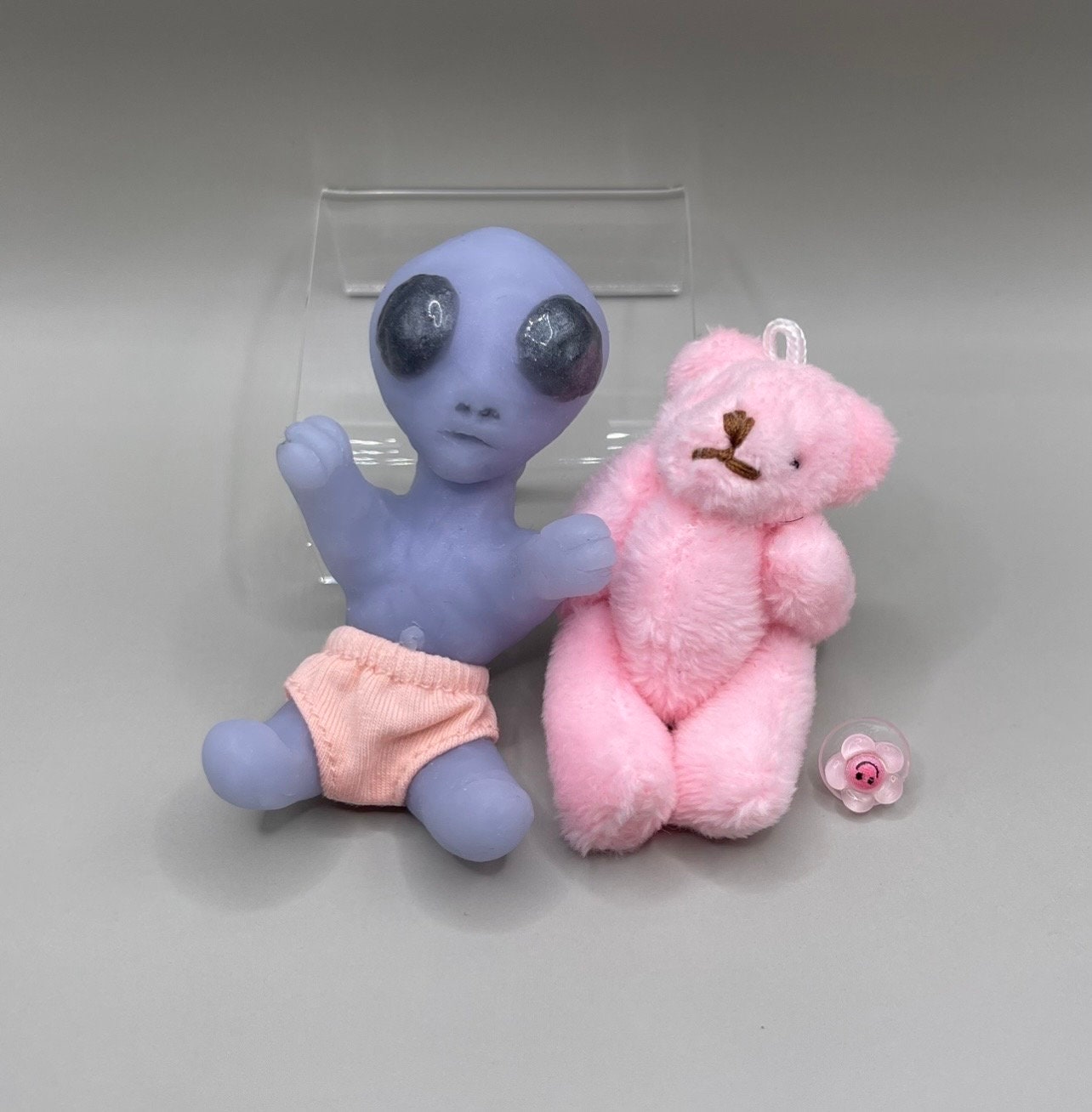 Silicone Alien missy Elliott - Etsy