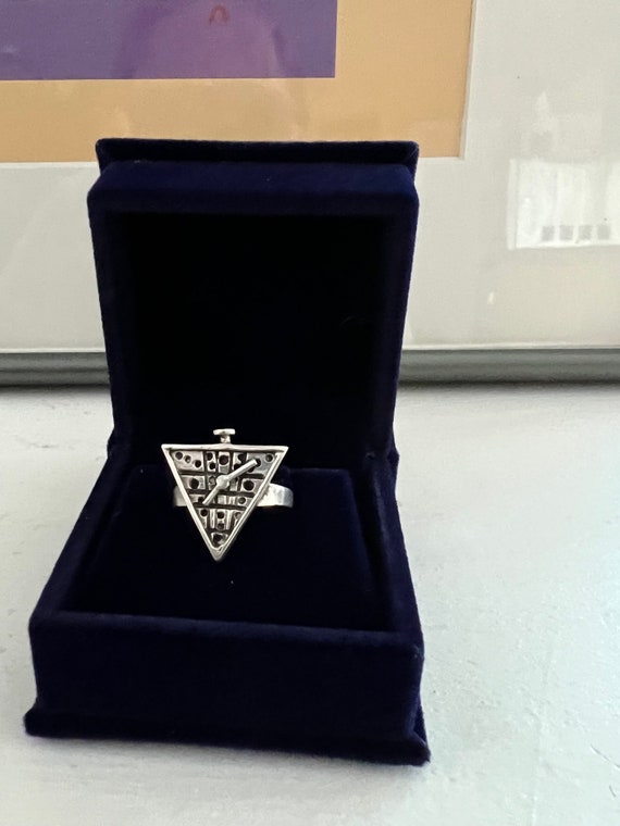 Timeless Unique Triangular Clock Face Vintage Sterli… Gem