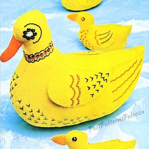 Vintage Sewing Pattern Groovy Mod Felt Duck Family Mama & Ducklings ...