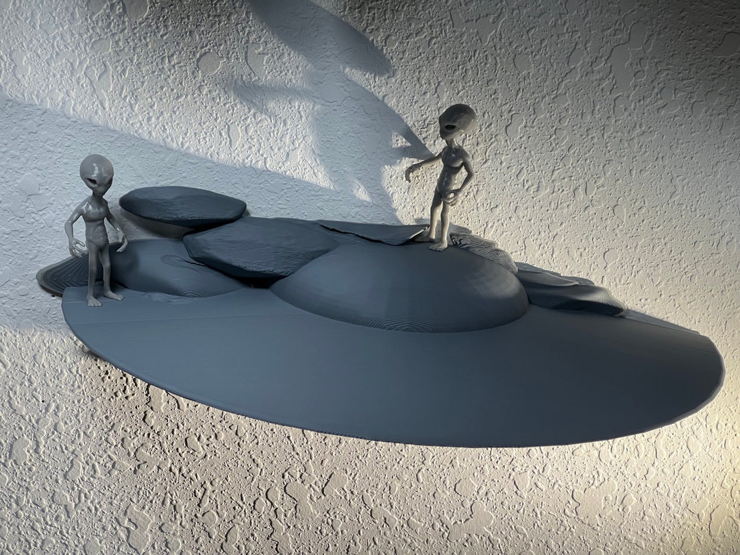 UFO Alien Crash Wall Art Area51 Roswell Bigfoot - Etsy