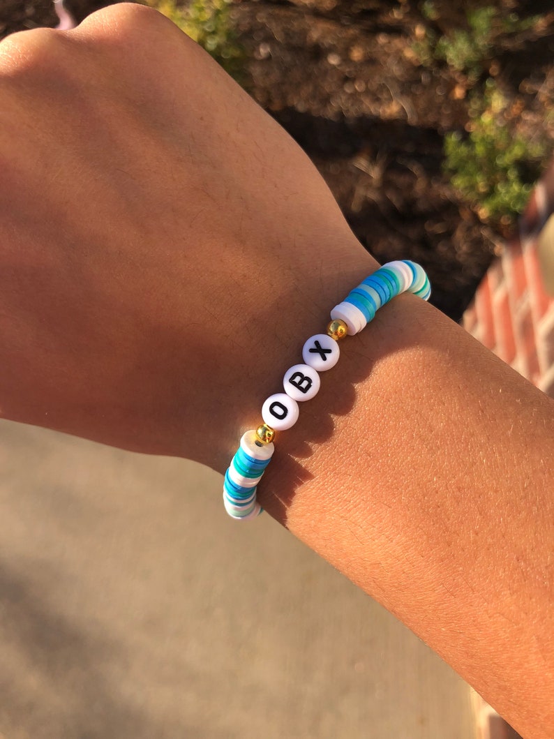 Bracelets OBX preppy poupe la vie Bracelet perles Heishi bracelet des ...