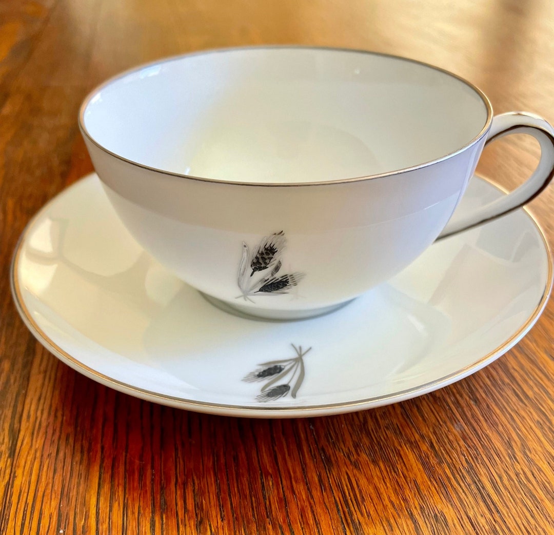 Coffee Cups and Saucers (set of 4): Fukagawa Arita Porcelain China ...