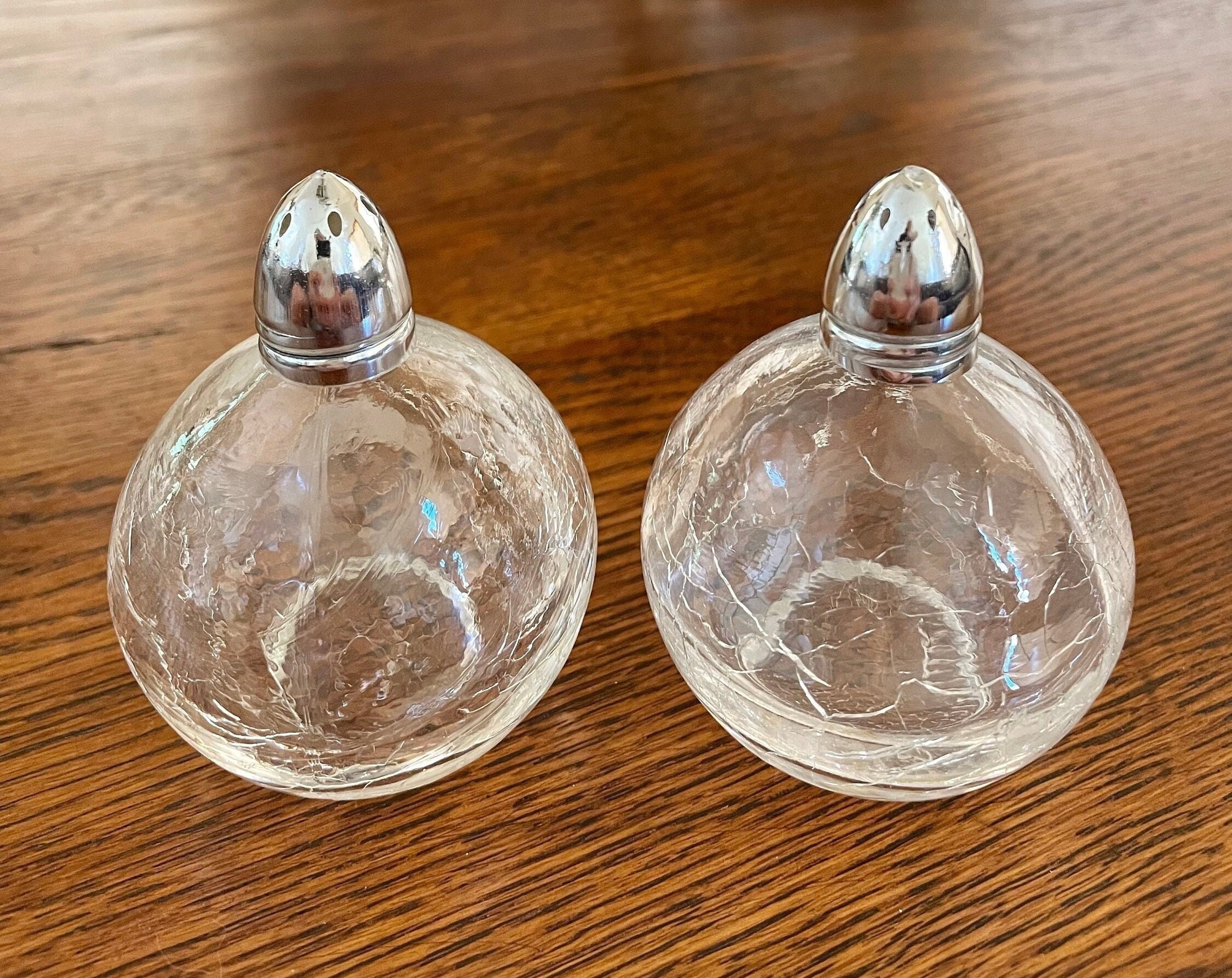 Beautiful Vintage I.W. Rice Irice Round Crackle Glass Salt and Pepper ... Beautiful Vintage I.W. Rice Irice Round Crackle Glass Salt and Pepper ...