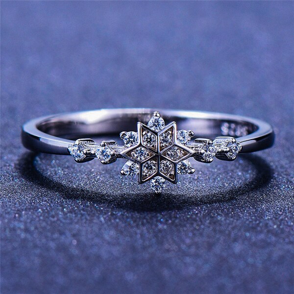 Snowflake Ring - Etsy