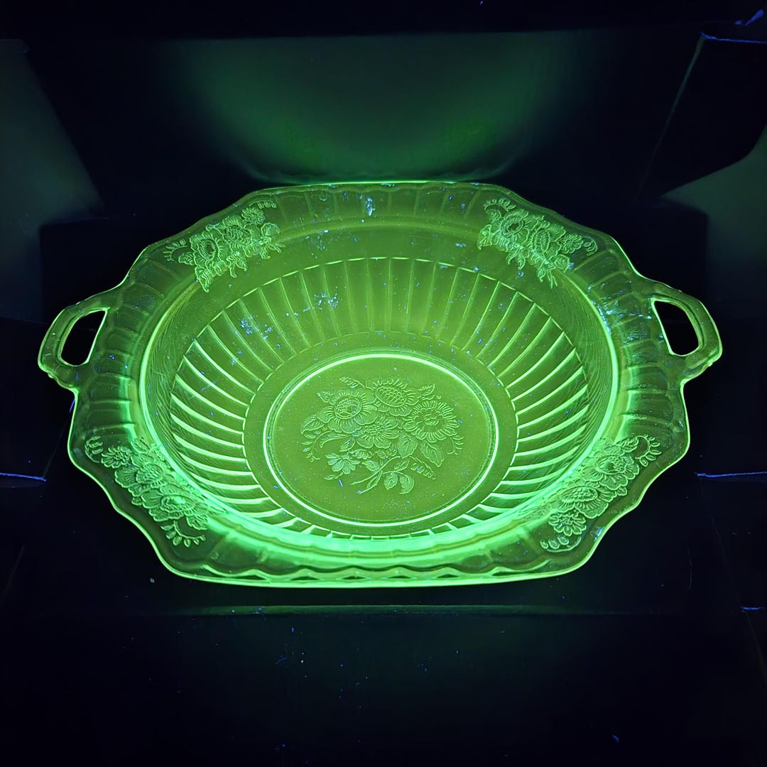 Anchor Hocking Mayfair Blue Handled Vegetable Bowl, 1930s Blue Depression Glass, UV Reactive ...